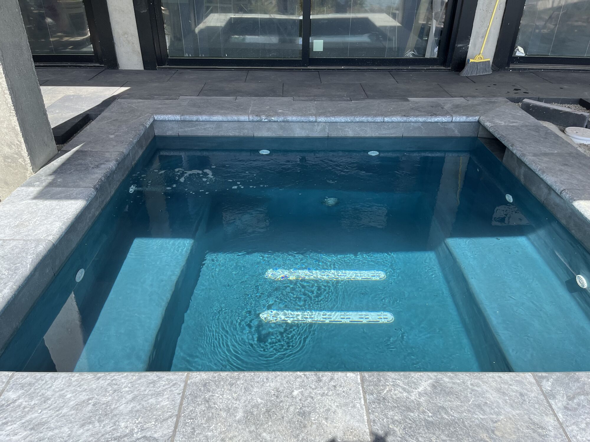 PNW Pools & Concrete