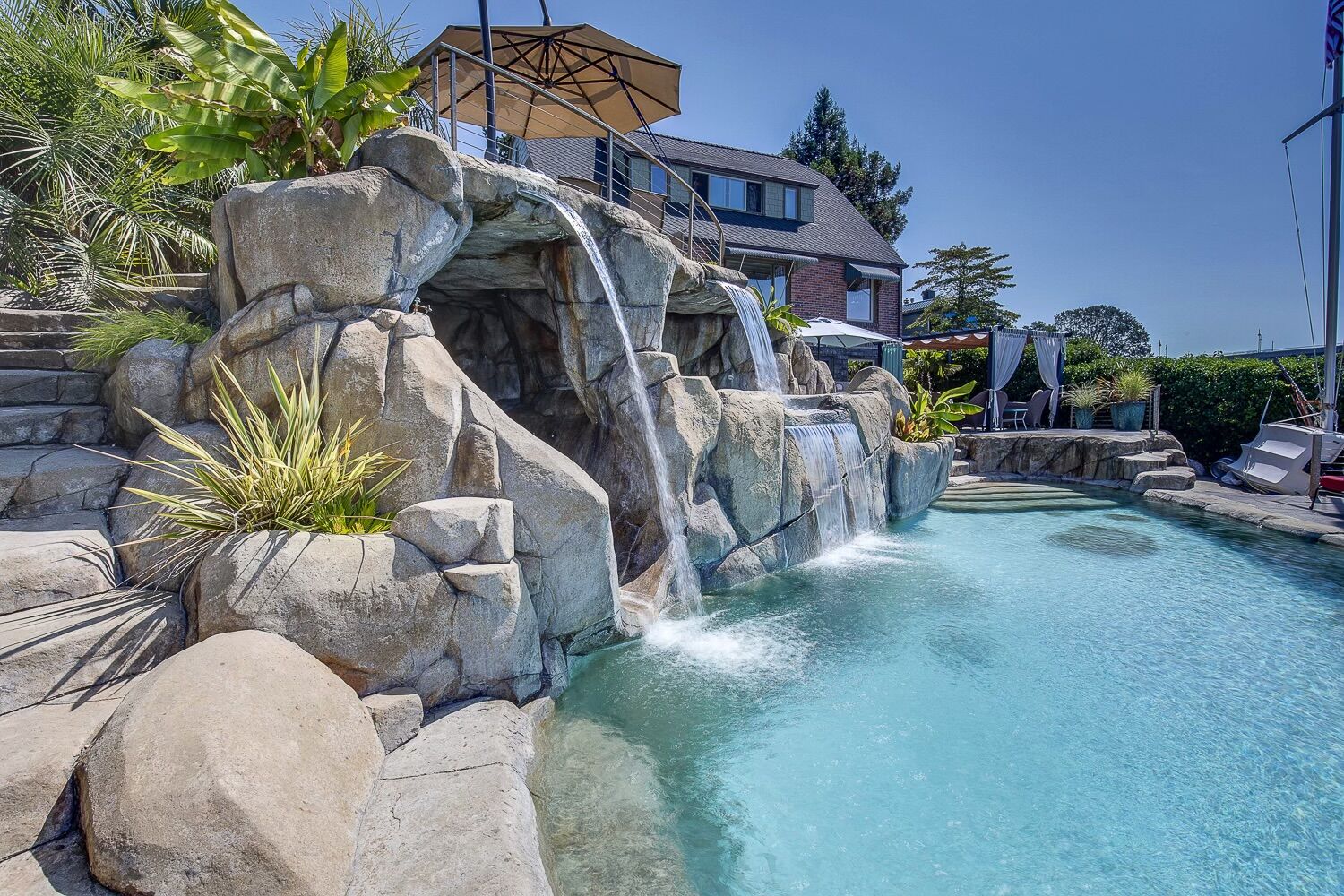 PNW Pools & Concrete