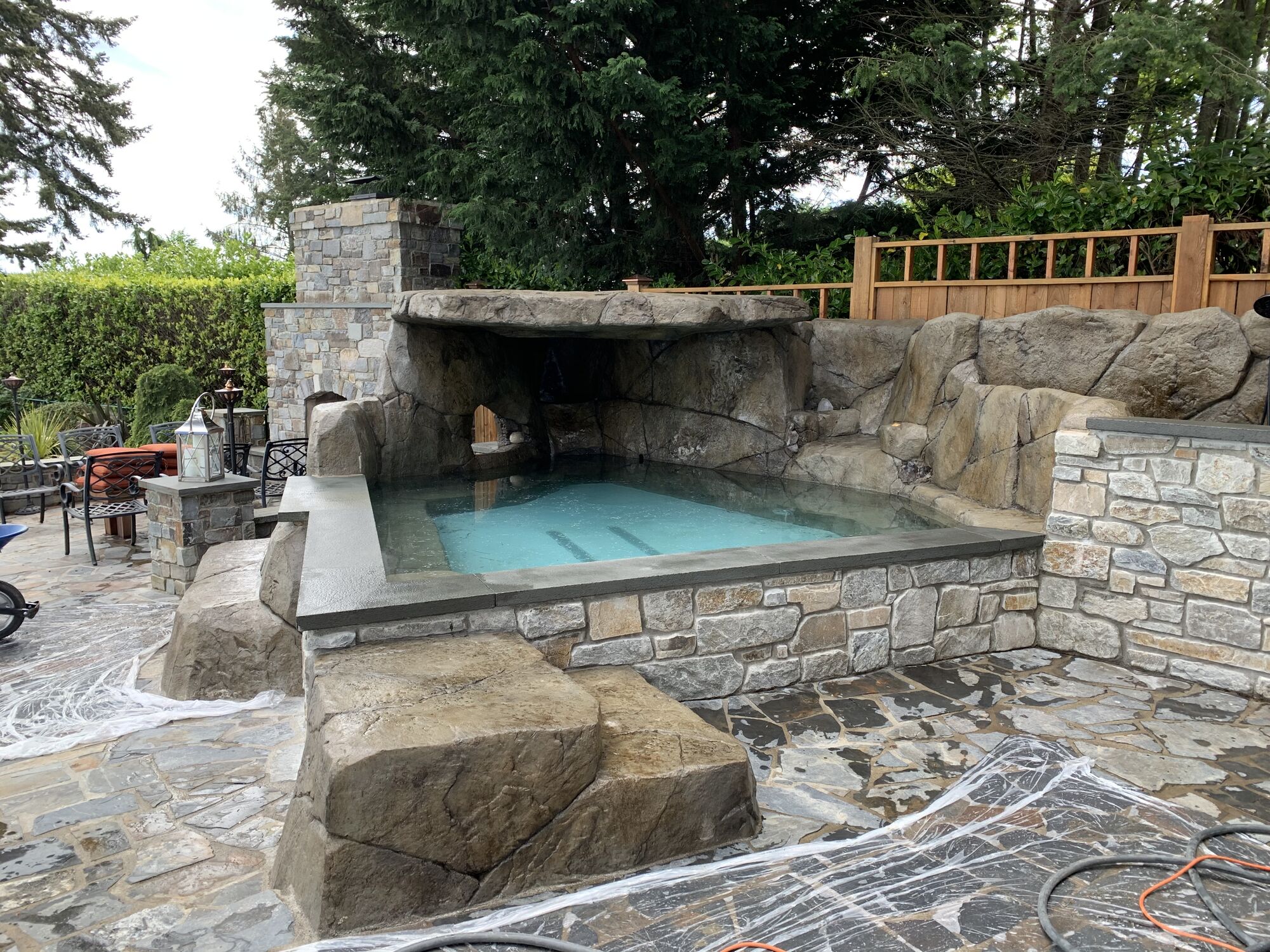 PNW Pools & Concrete