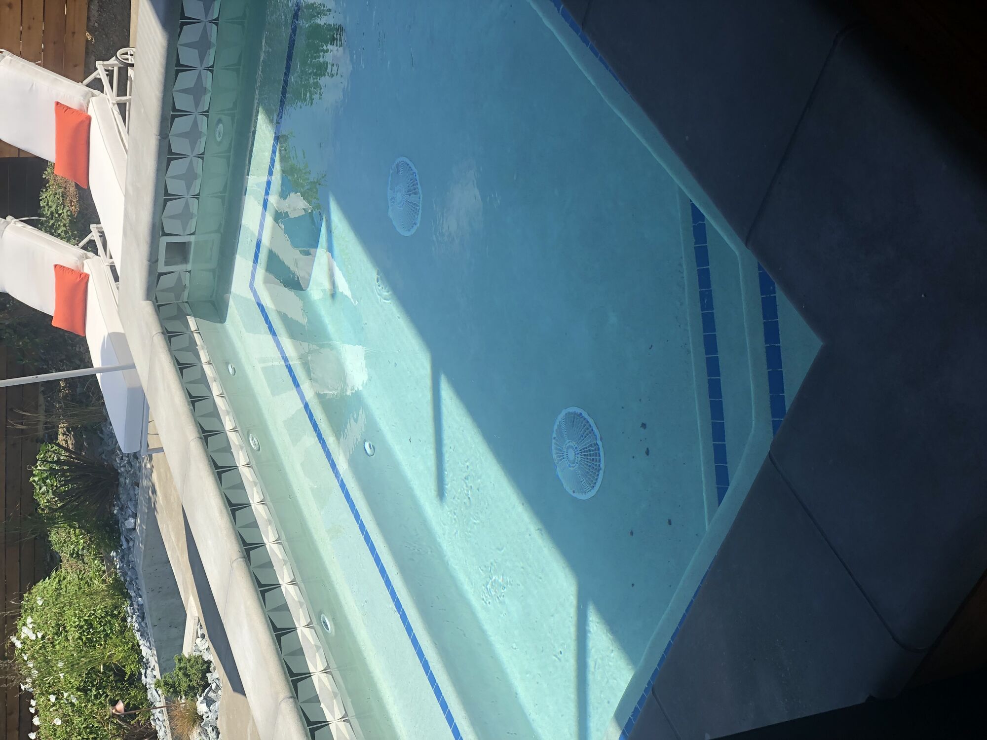 PNW Pools & Concrete